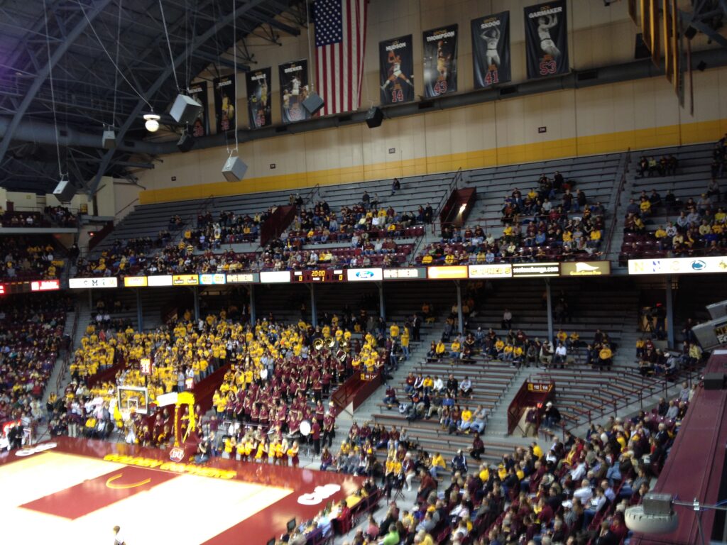 UH-OH!!! Survey Shows Gophers Season Tickets Could Drop by 25% ...